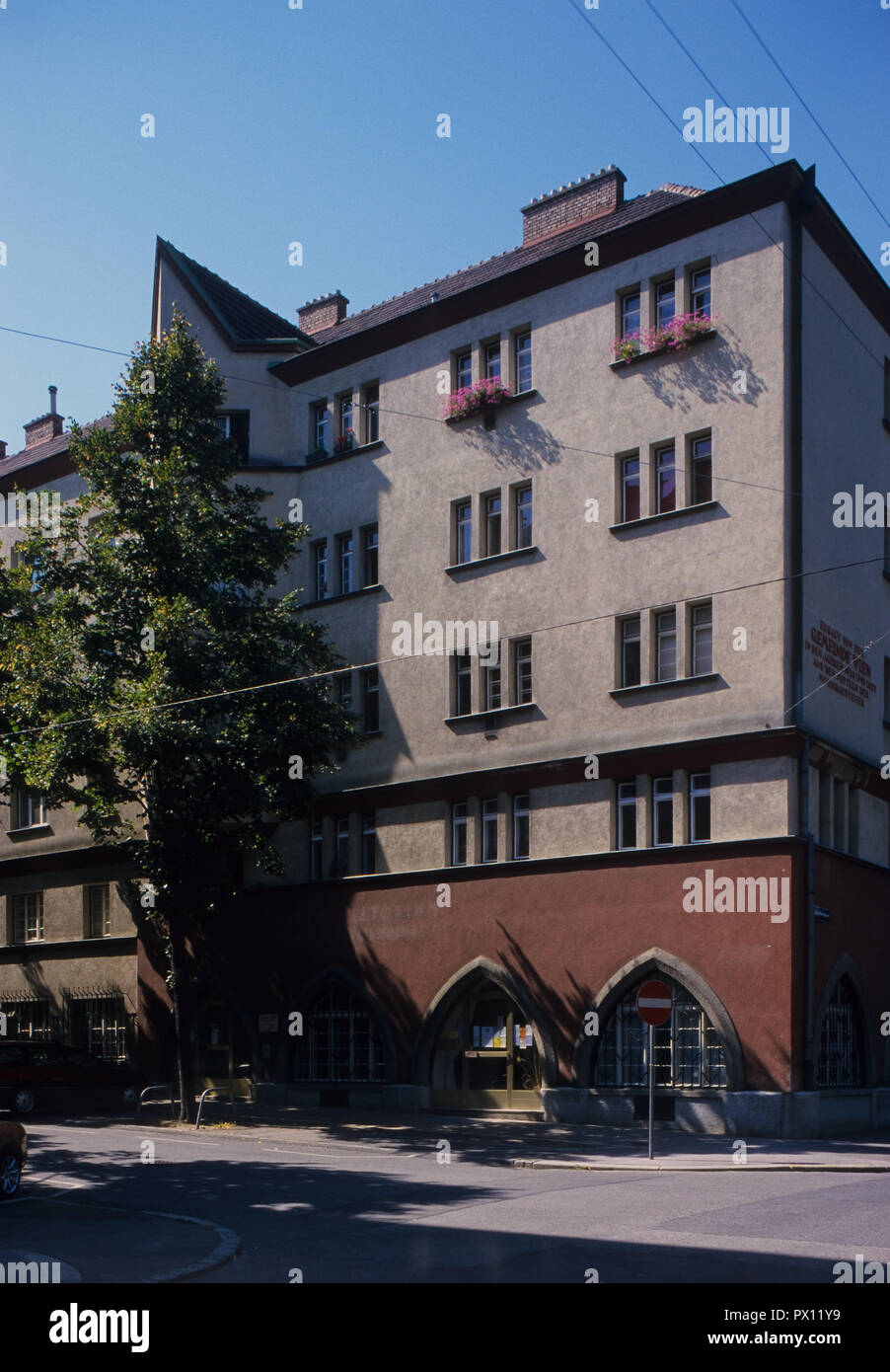 Wien gemeindebau des roten wien hi-res stock photography and images - Alamy