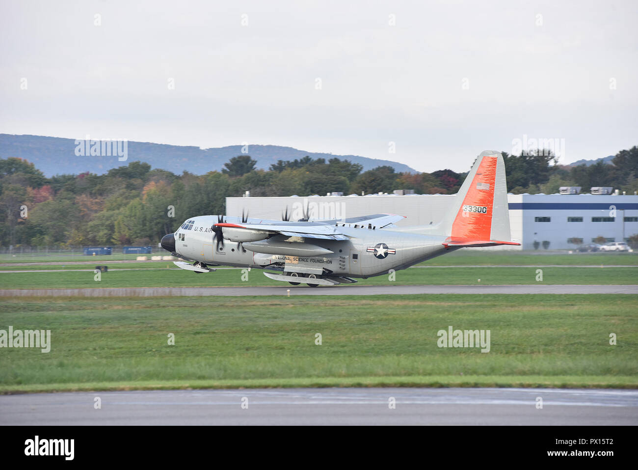 An LC-130 assigned to the New York Air National Guard's 109th Airlift ...