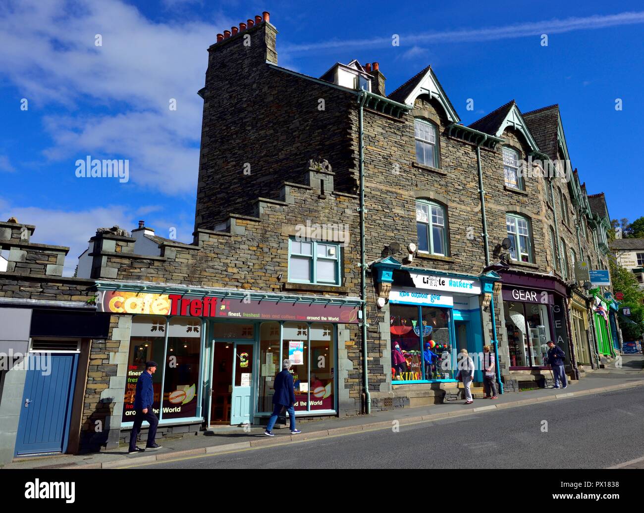 Shops and cafe hi-res stock photography and images - Alamy