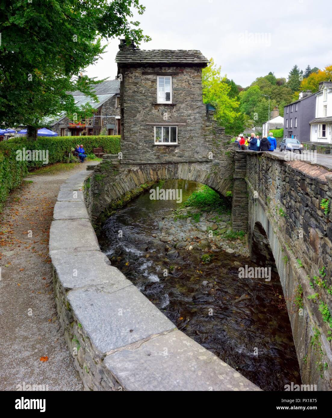 Bridge house ambleside hi-res stock photography and images - Alamy
