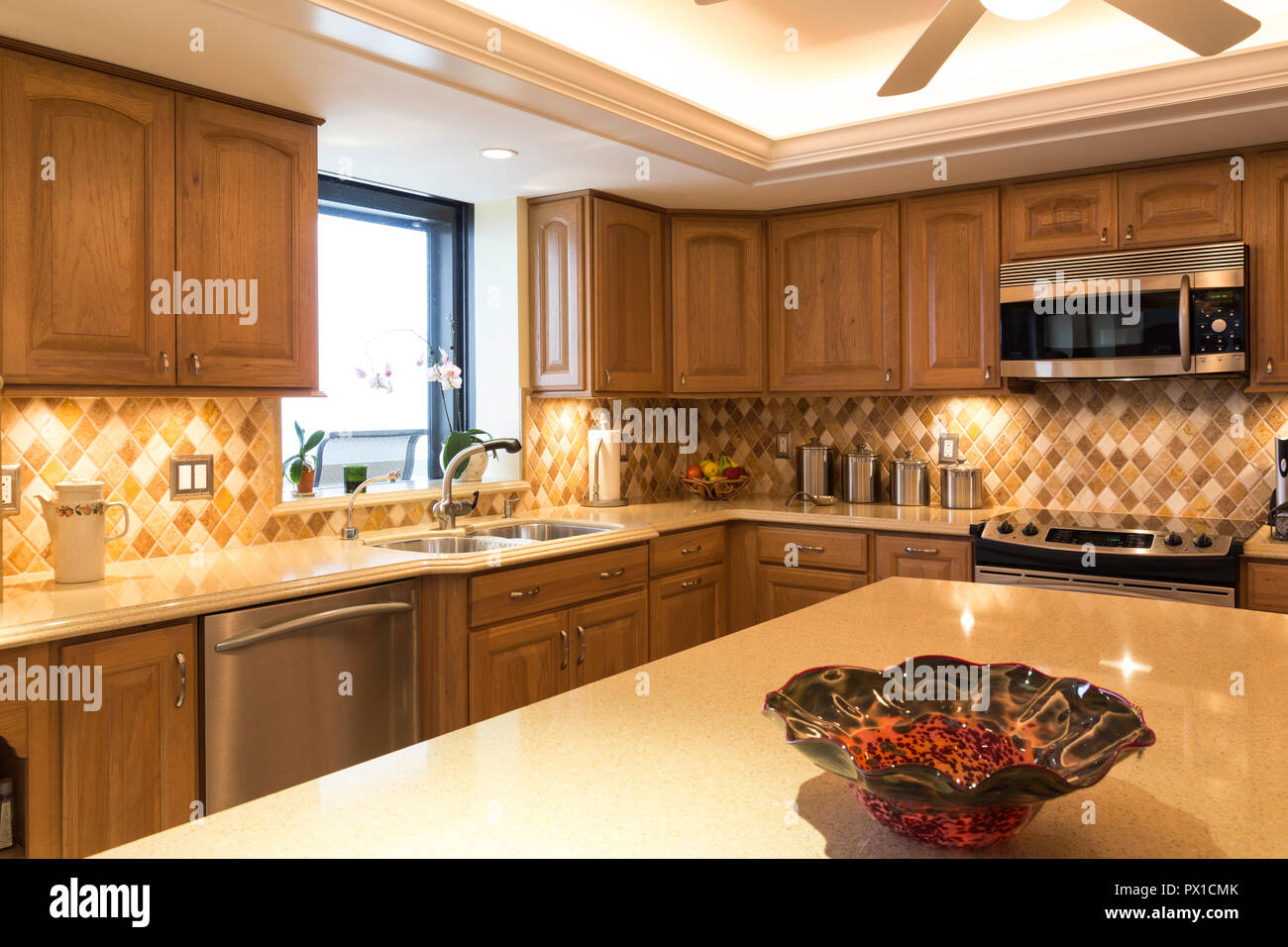 Suburban american kitchen hi-res stock photography and images - Alamy
