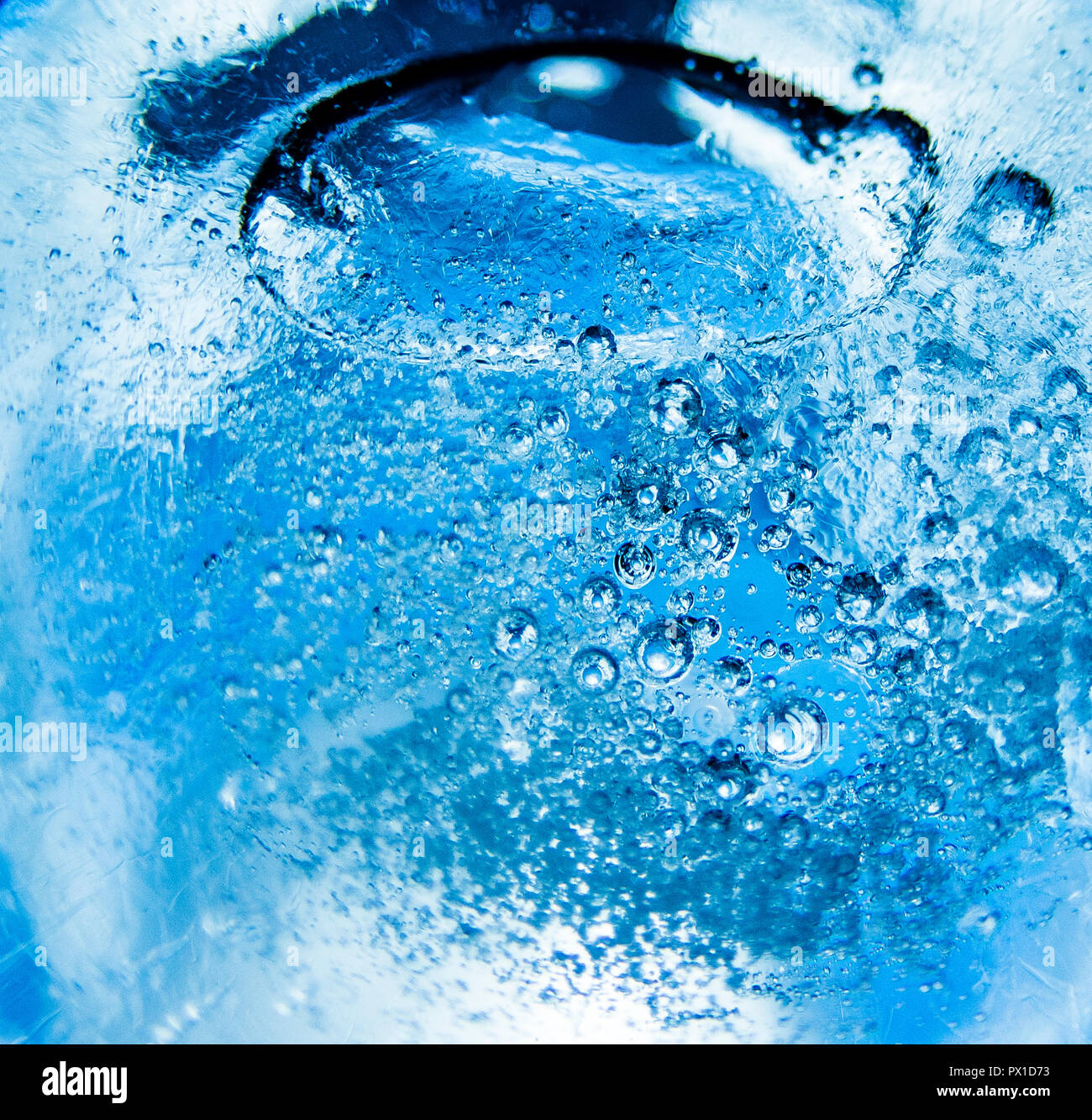 Frosty Bubbles, The Unseen World of a Cool Drink Stock Photo - Alamy