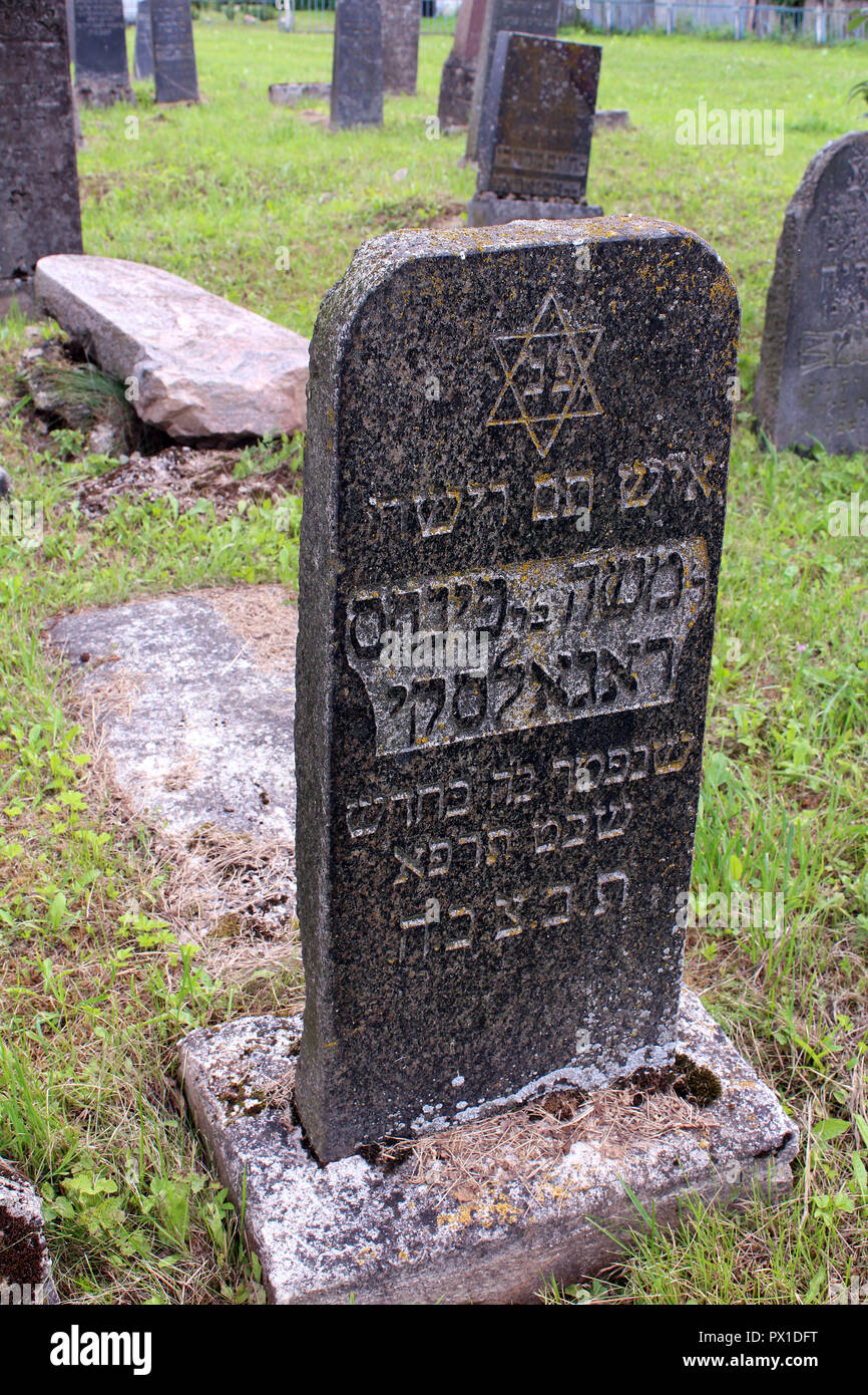 Star of david headstone hi-res stock photography and images - Alamy