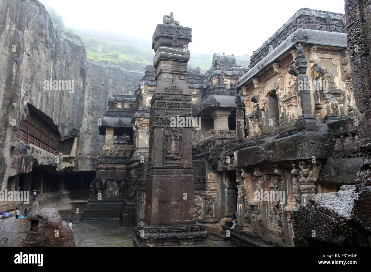 The unbeliavable details of Kailasa Temple of Ellora caves, the rock ...