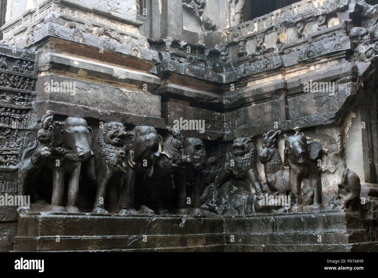 The unbeliavable details of Kailasa Temple of Ellora caves, the rock ...