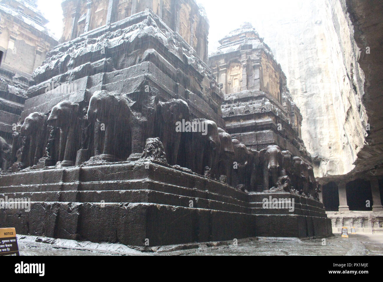 The unbeliavable details of Kailasa Temple of Ellora caves, the rock ...