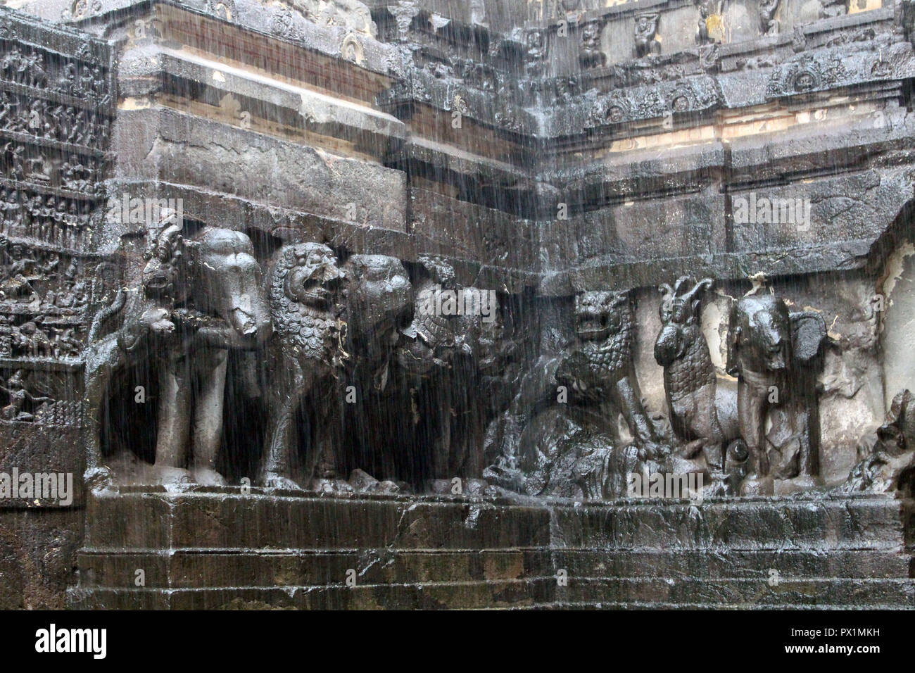 The unbeliavable details of Kailasa Temple of Ellora caves, the rock ...