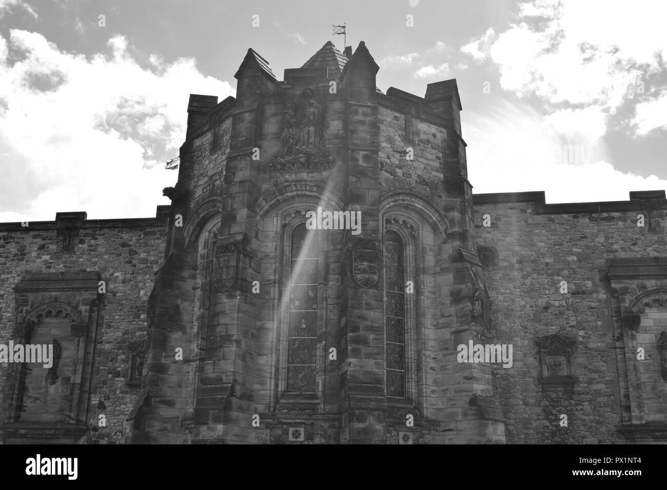 Royal mile palace castle hi-res stock photography and images - Alamy