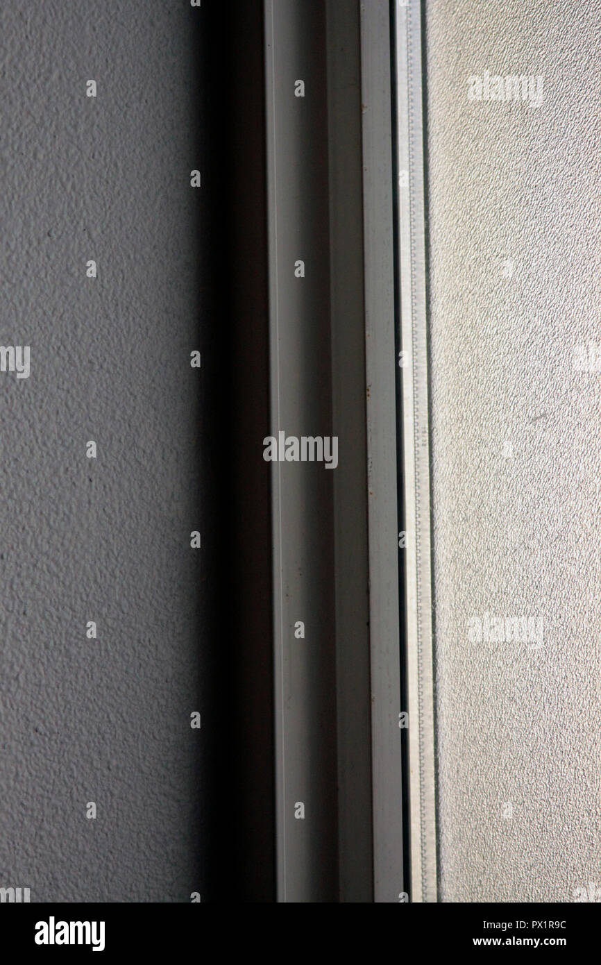 Parallel doors hi-res stock photography and images - Alamy