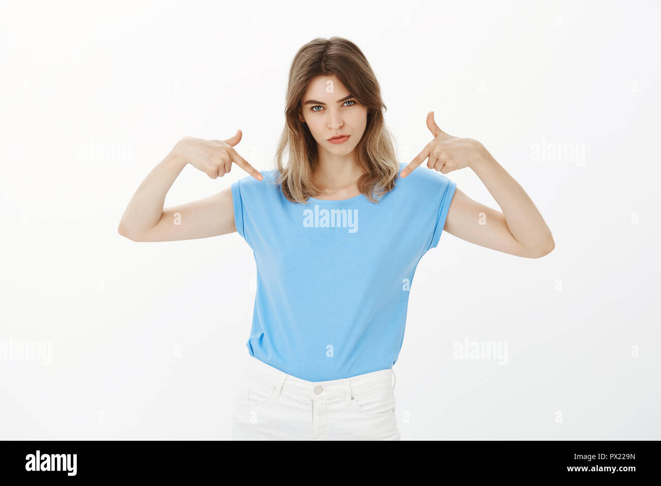 Woman nodding hi-res stock photography and images - Alamy