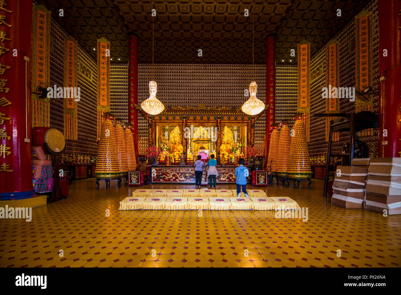 10000 buddhas temple hi-res stock photography and images - Alamy