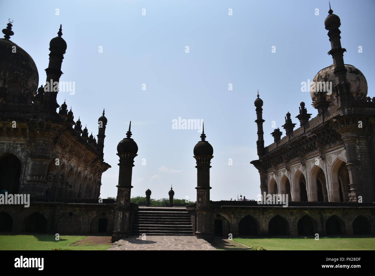 Ibrahim Rauza Tomb, Bijapur, Karnataka, India Stock Photo - Alamy