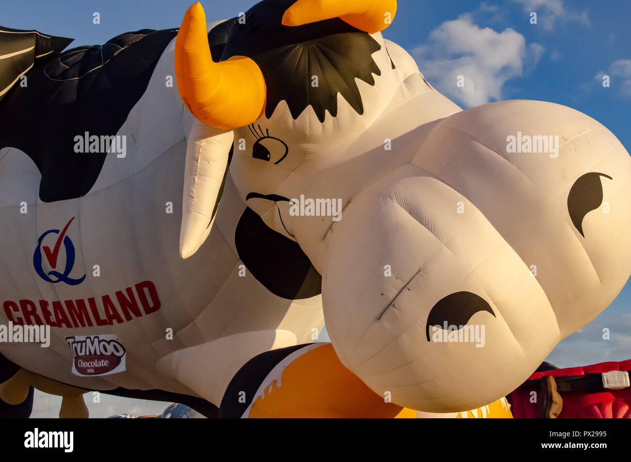 Creamland logo hi-res stock photography and images - Alamy