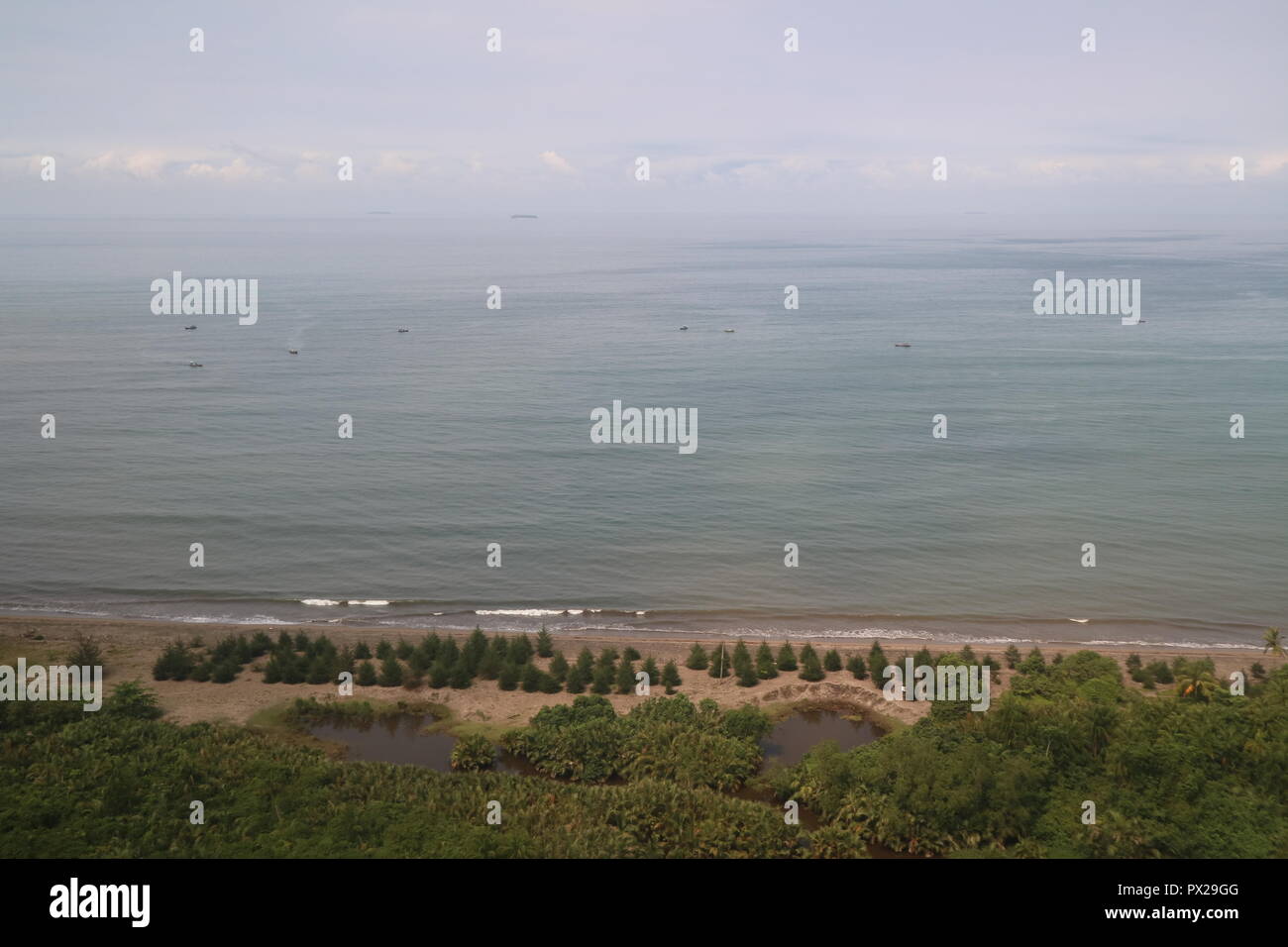 Top view white shoreline trip hi-res stock photography and images - Alamy