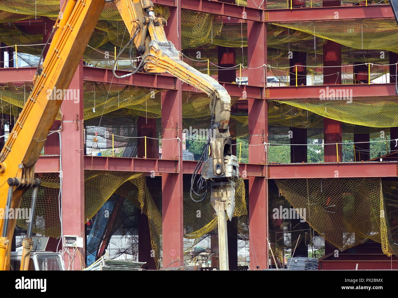 Hydraulic pile driver hi-res stock photography and images - Alamy