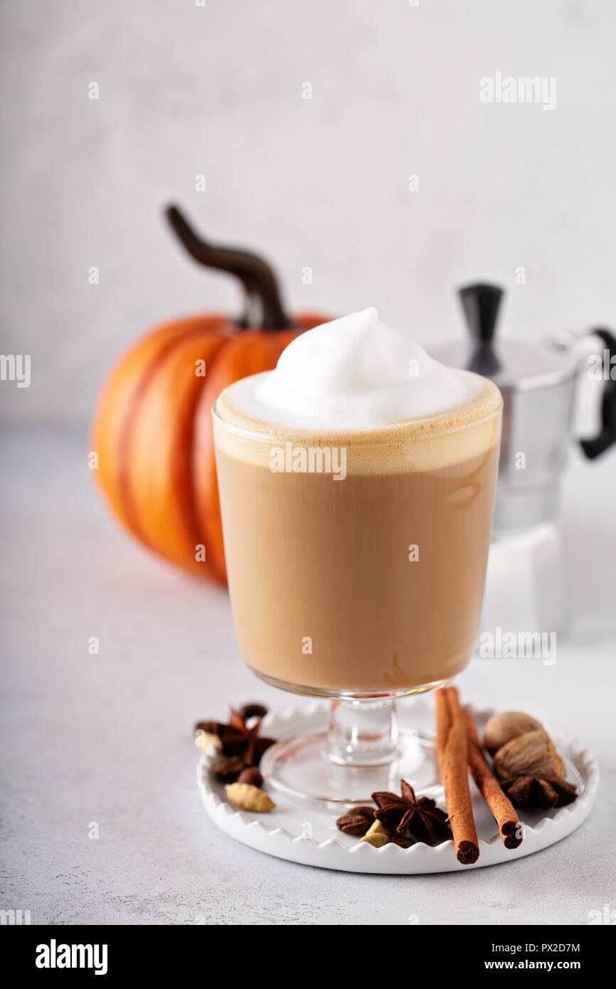 Pumpkin spice latte, fall seasonal coffee drink Stock Photo - Alamy