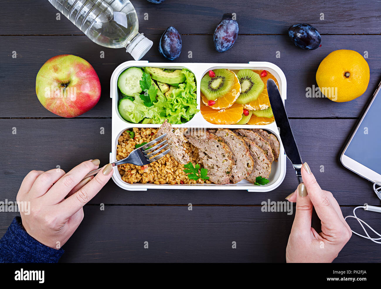 School lunch table hi-res stock photography and images - Alamy