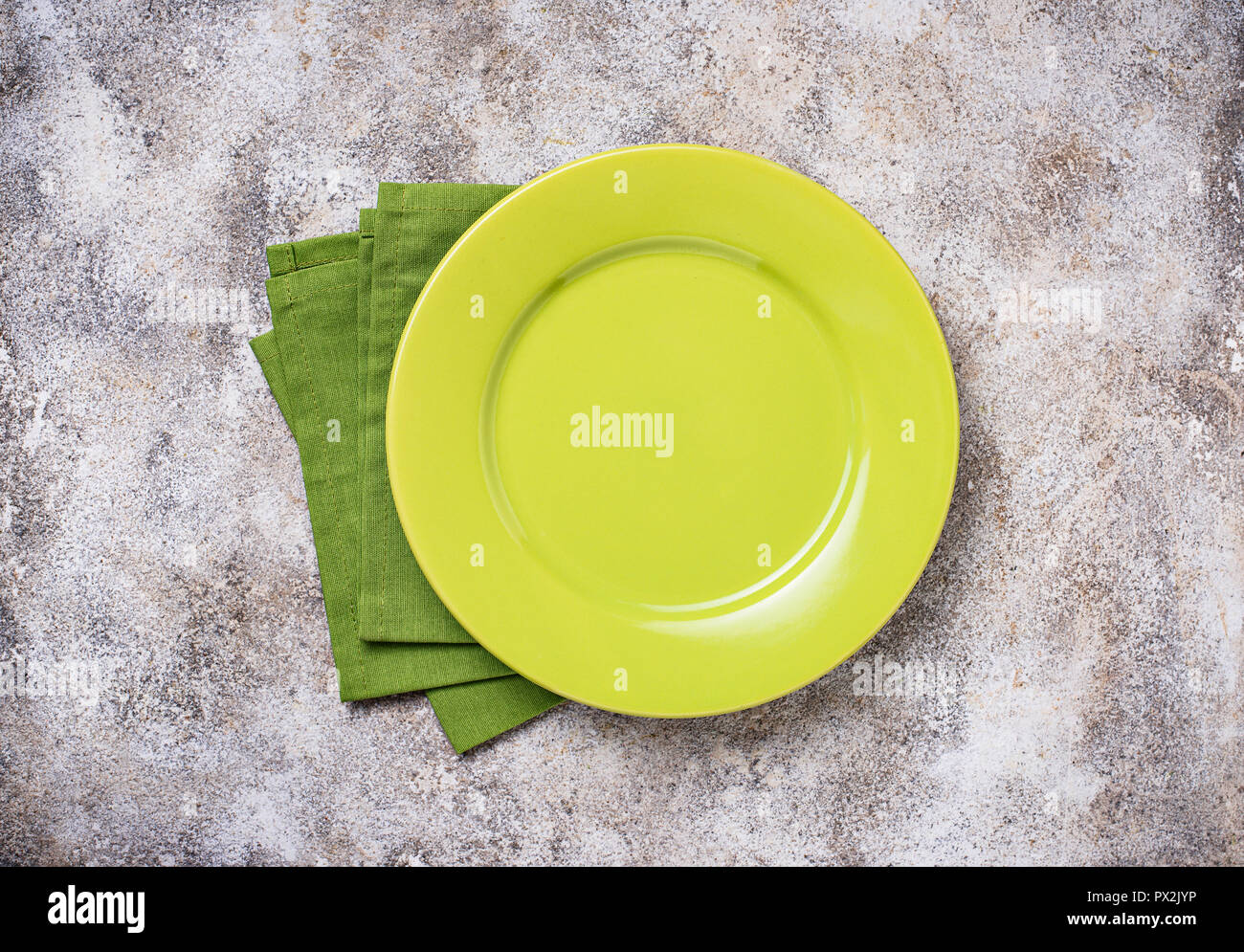 Empty green plate hi-res stock photography and images - Alamy