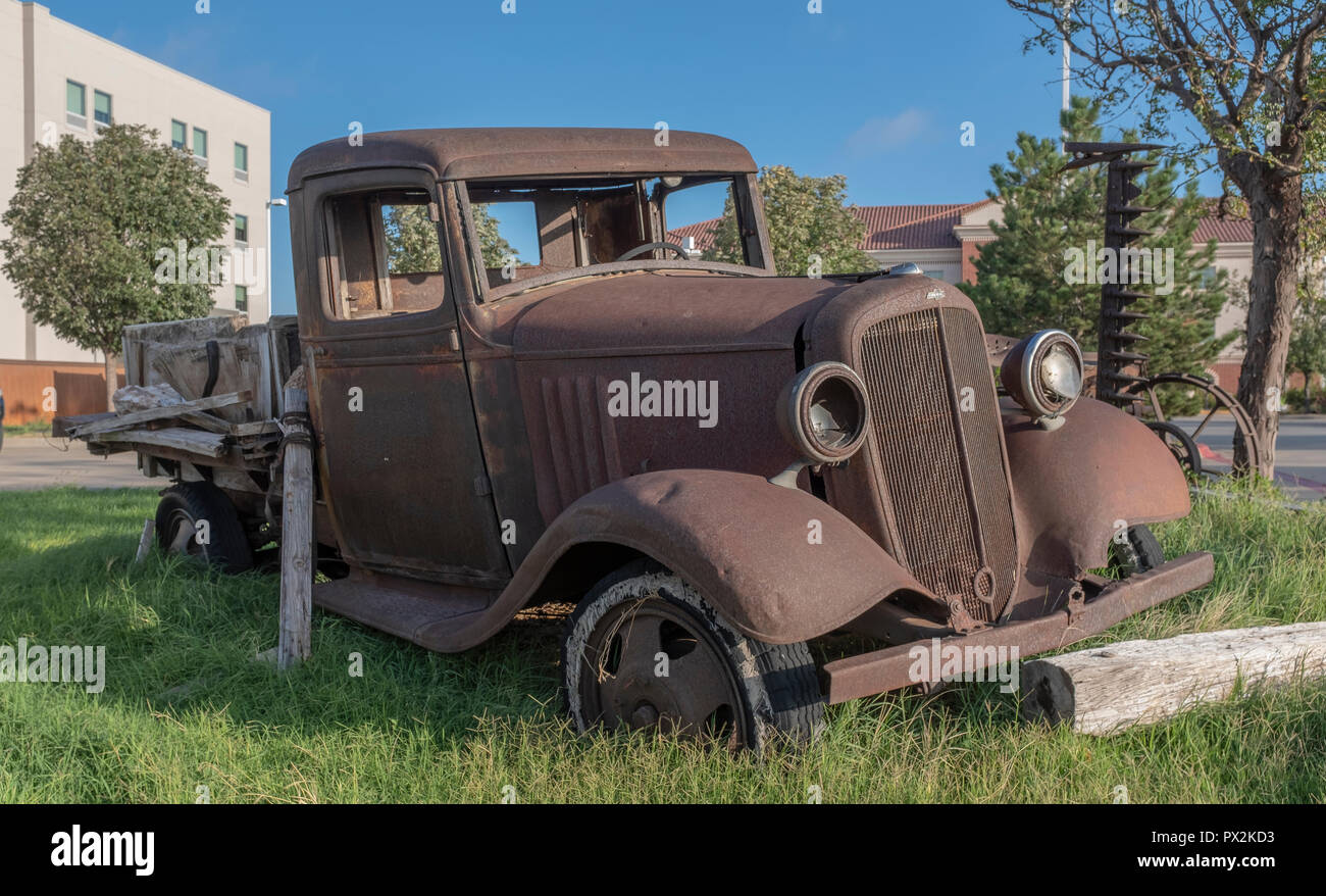 Vehicle Truck Vintage Antique High Resolution Stock Photography and ...