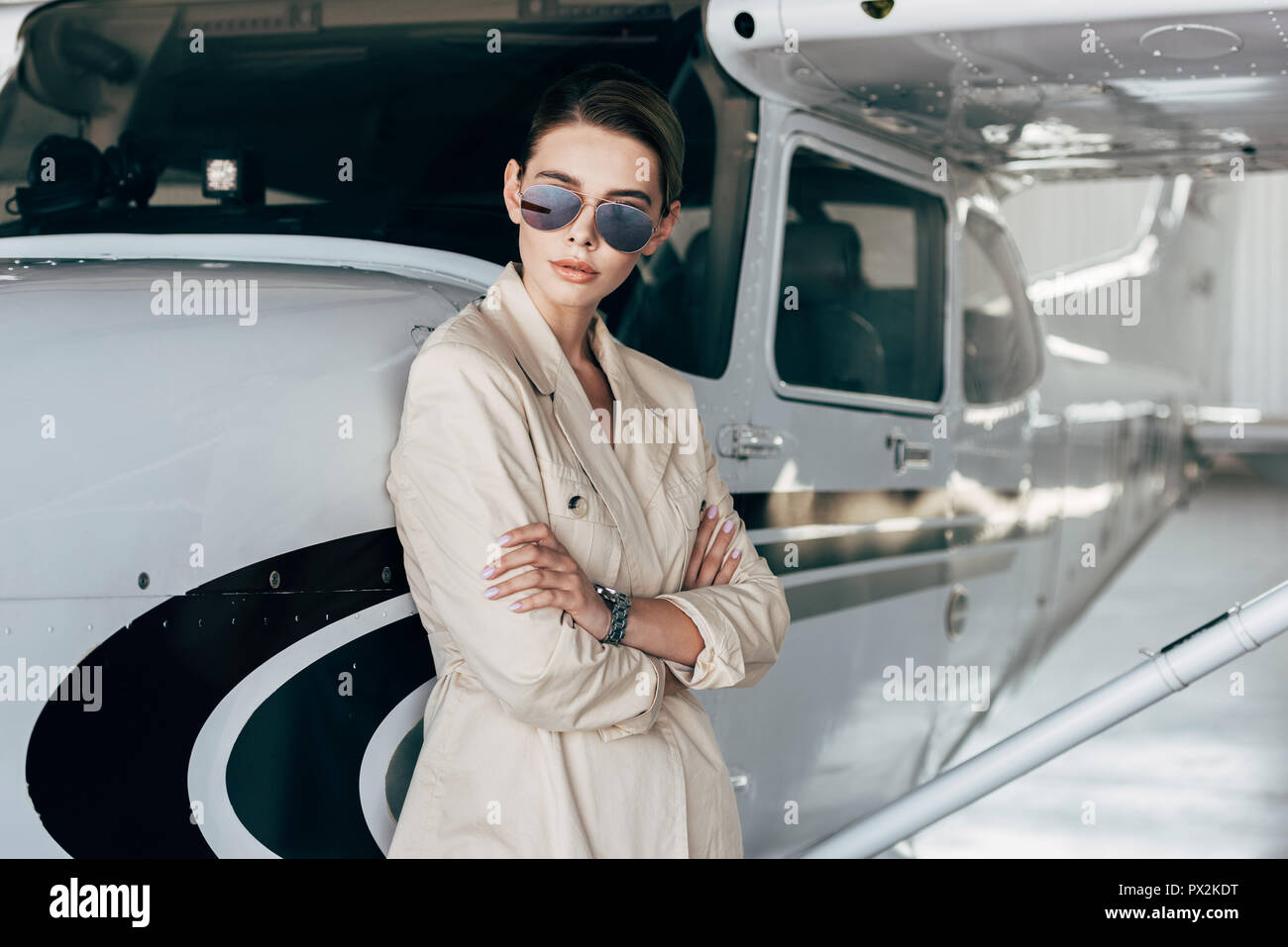 Airplane arms hi-res stock photography and images - Alamy