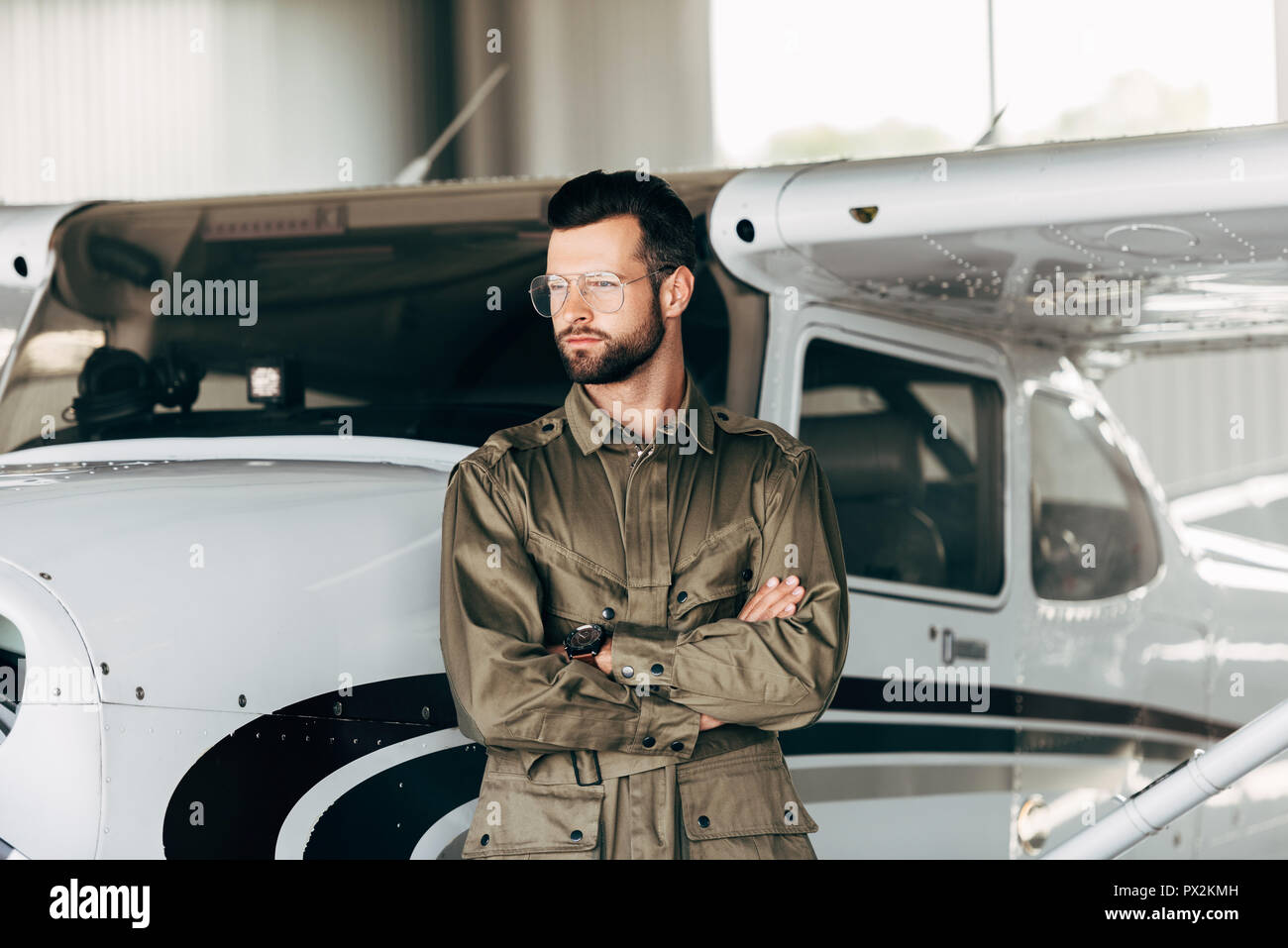 Airplane arms hi-res stock photography and images - Alamy