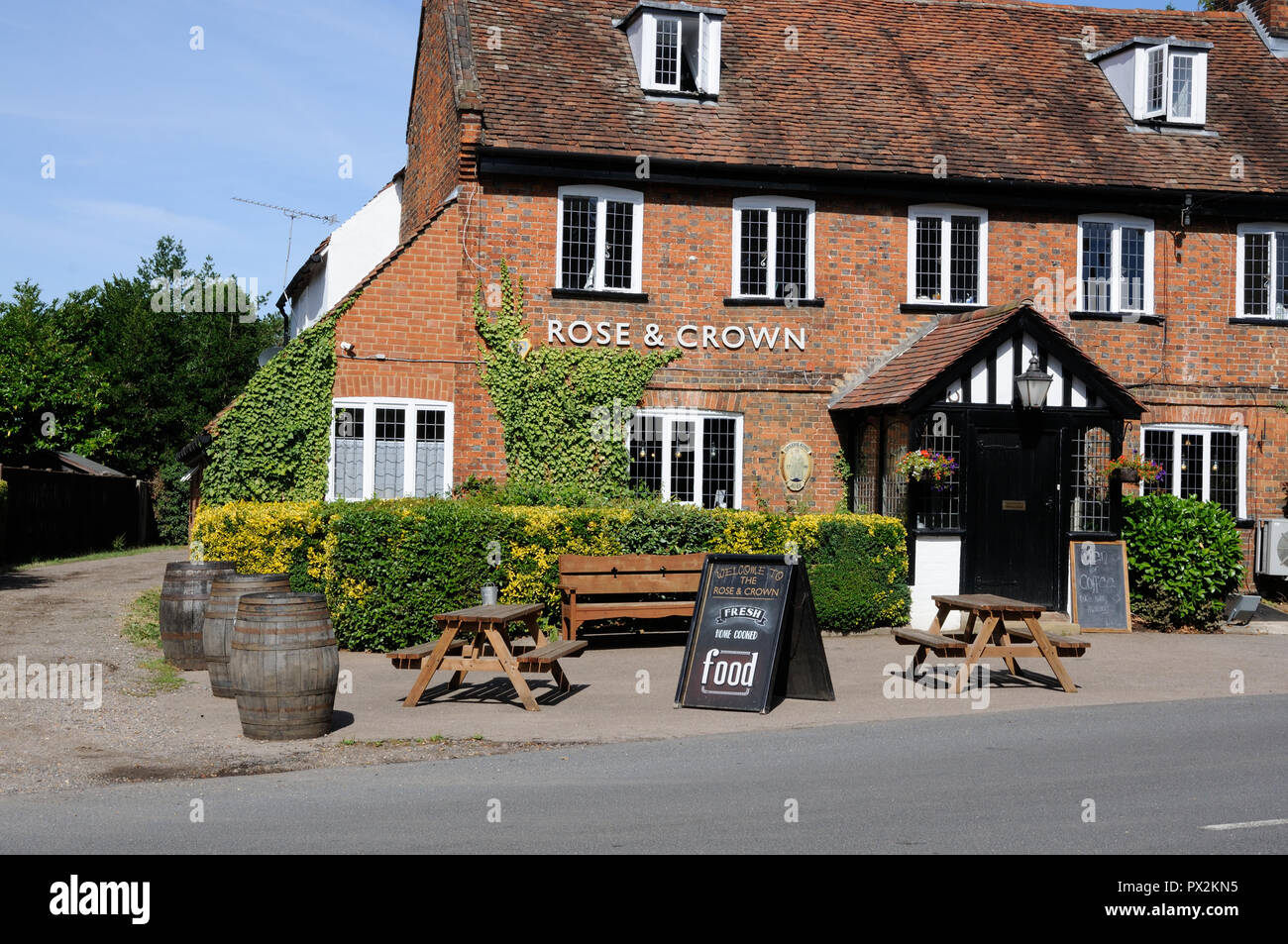 Eighteenth century inn hi-res stock photography and images - Alamy