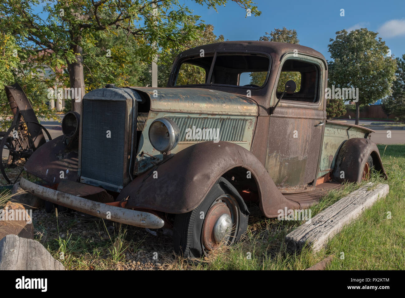 Vehicle Truck Vintage Antique High Resolution Stock Photography and ...