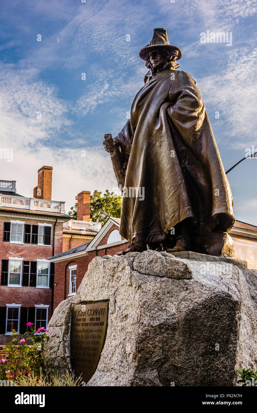 Roger conant statue hi-res stock photography and images - Alamy