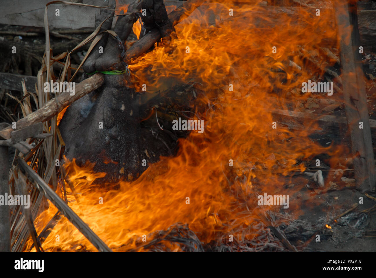 Bbq burn off hi-res stock photography and images - Alamy