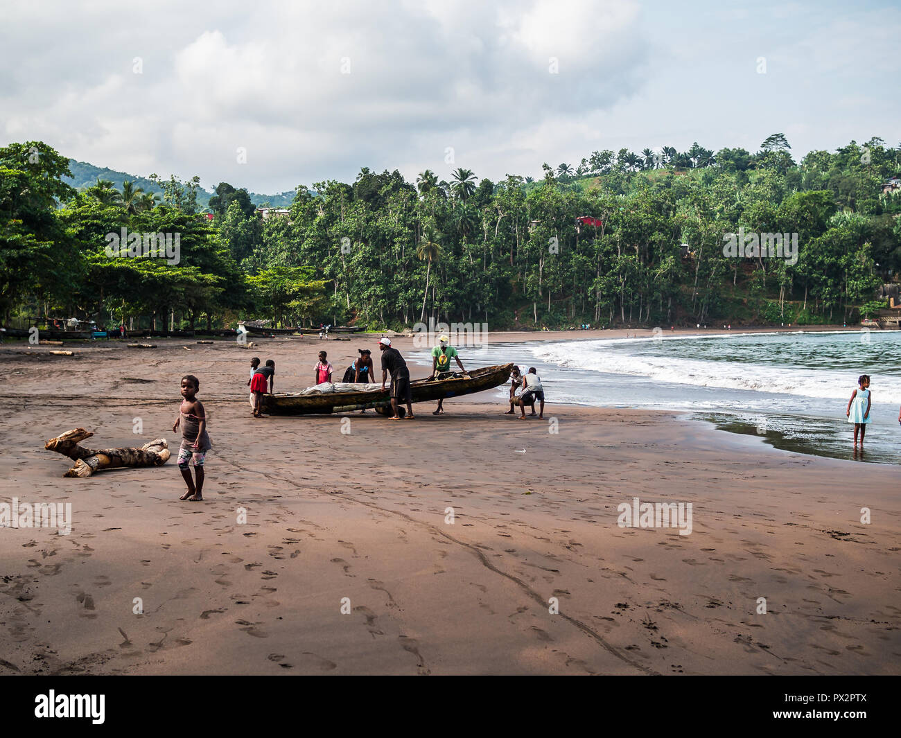 Boat tacking hi-res stock photography and images - Alamy