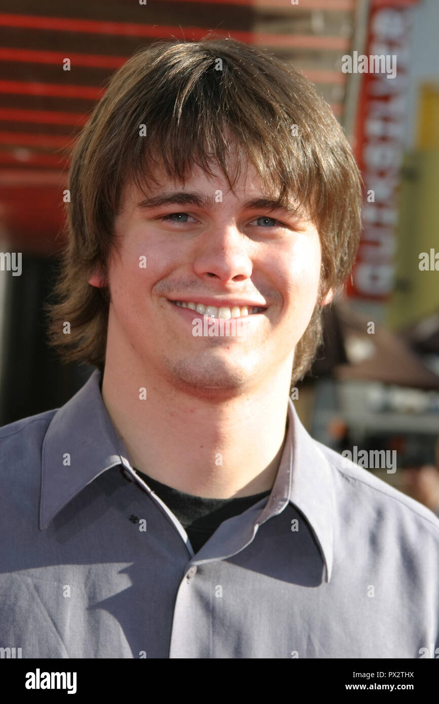 Jason Ritter 10/03/04 RAISE YOUR VOICE @ Loews Universal City 18 ...
