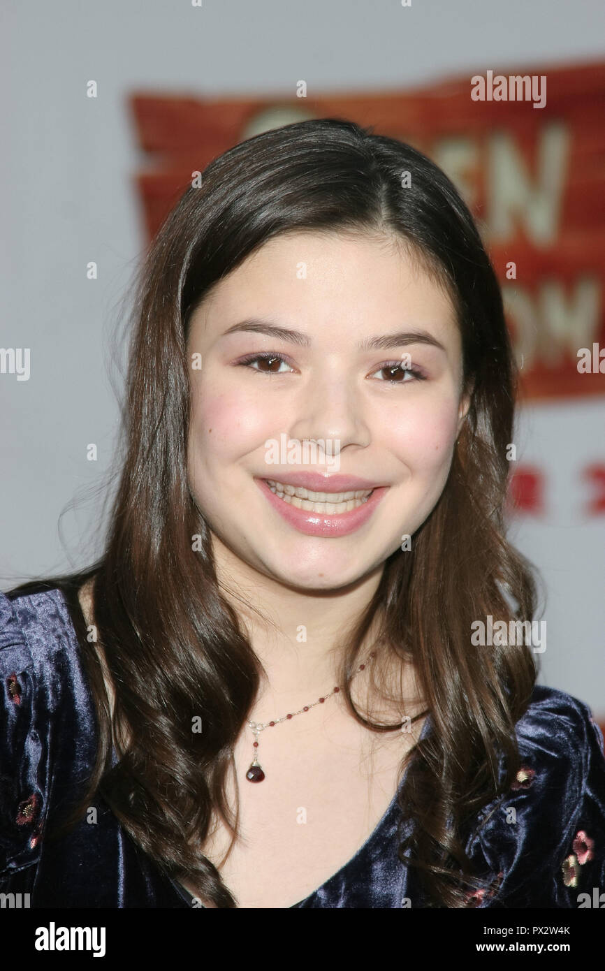Miranda cosgrove hi-res stock photography and images - Alamy