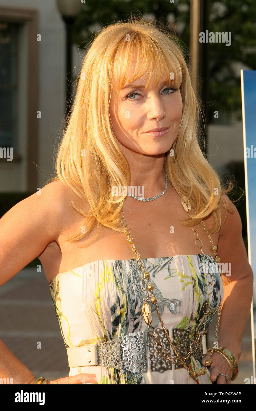 Rebecca De Mornay 05/31/07 "John From Cincinnati" Premiere @ Paramount ...