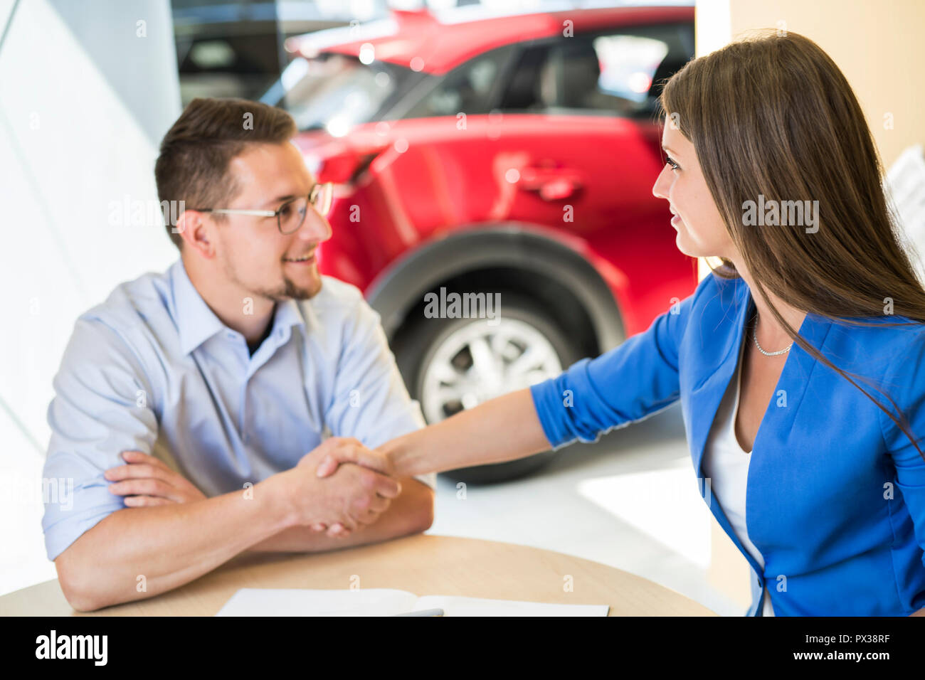 Car insurance business service hi-res stock photography and images - Alamy