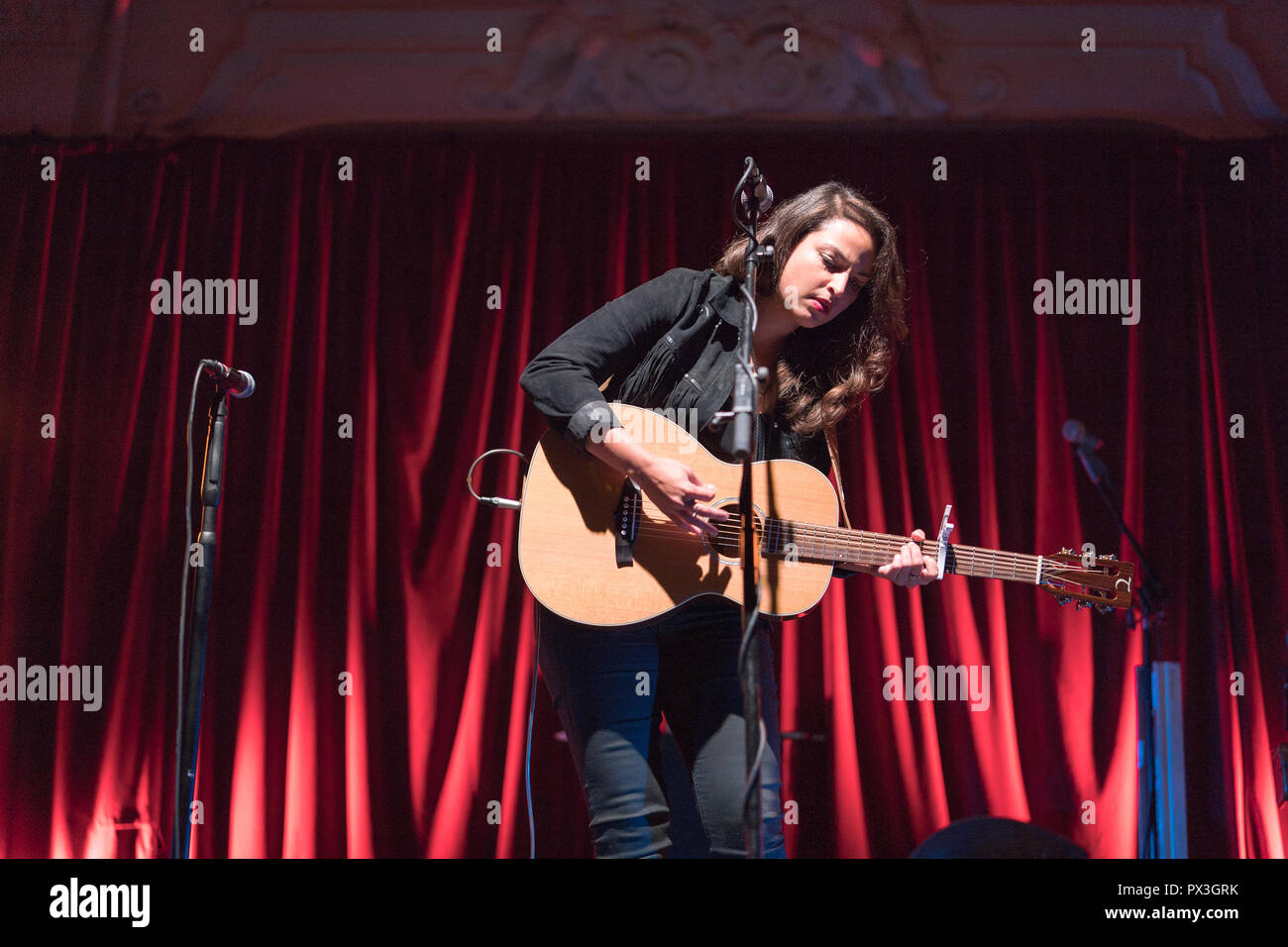 London, UK. 18th October, 2018. Danni Nicholls performing live on stage ...