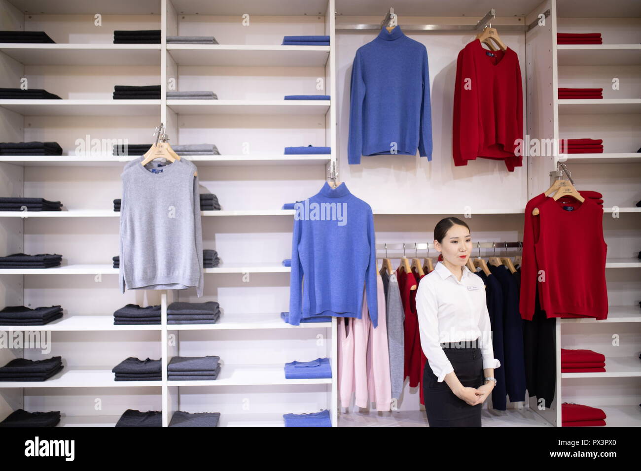 Cashmere Shop High Resolution Stock Photography and Images - Alamy