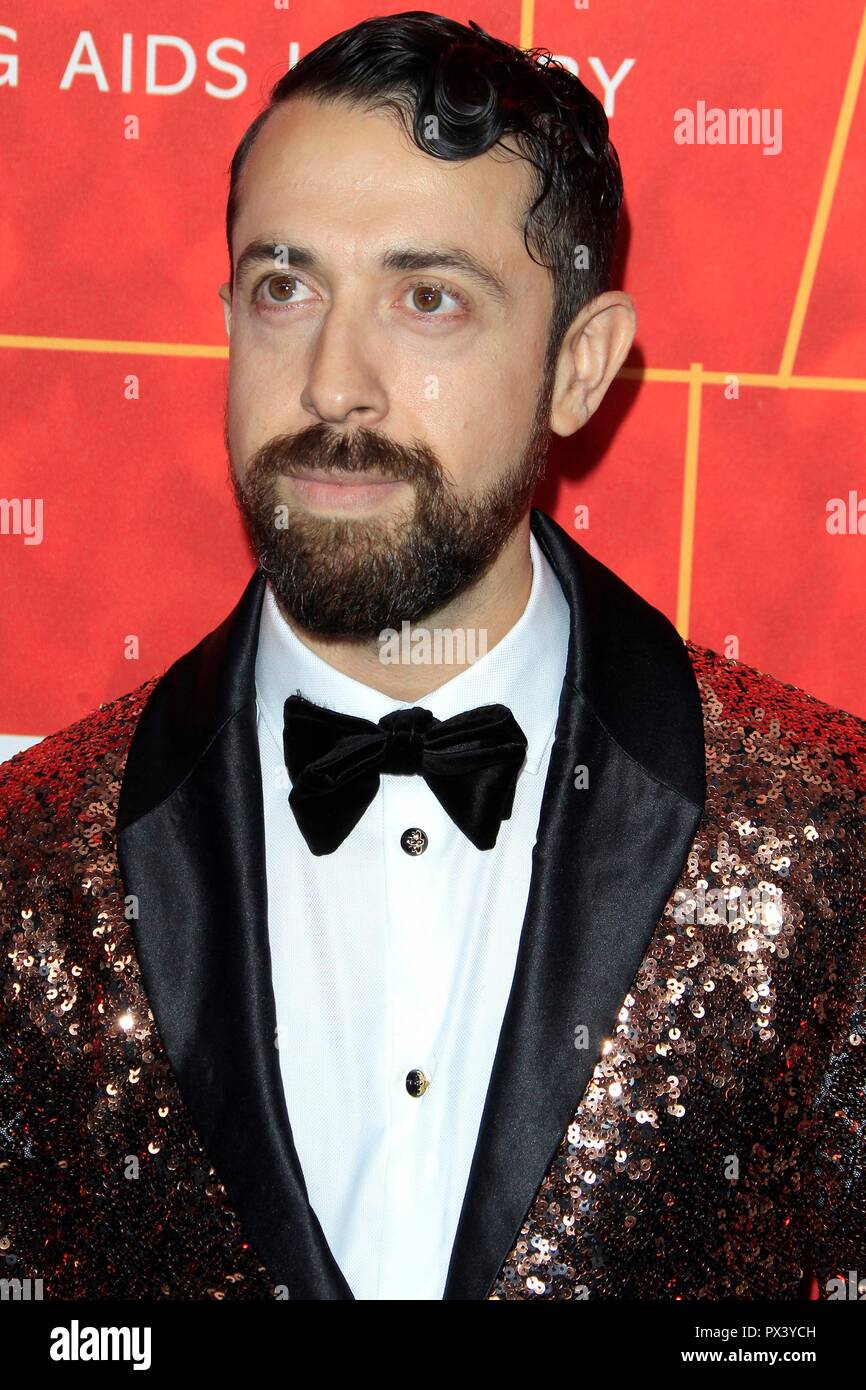 Los Angeles, CA, USA. 18th Oct, 2018. Victor Luna at arrivals for amfAR ...