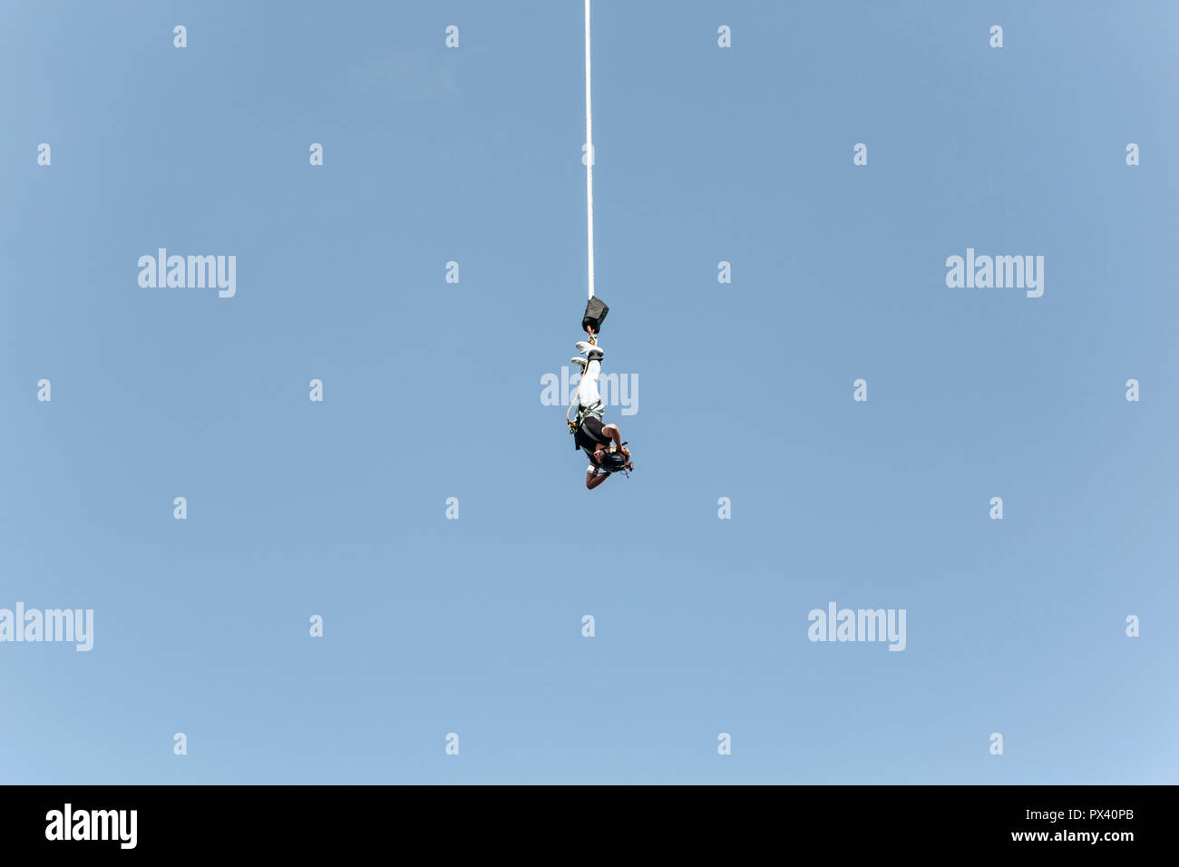 Teenager bungee jump hi-res stock photography and images - Alamy