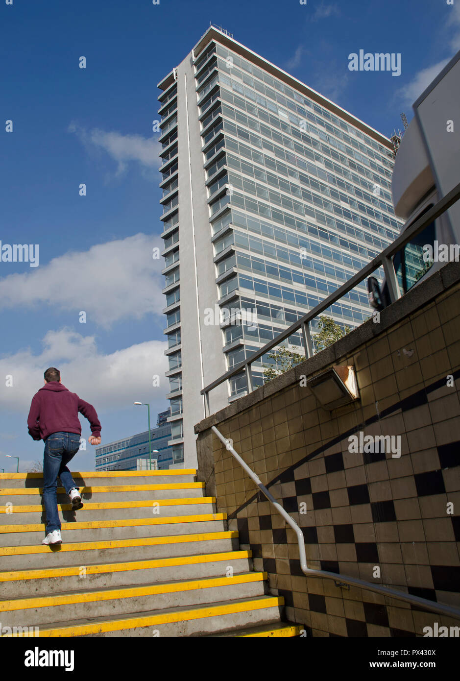 Tolworth hi-res stock photography and images - Alamy