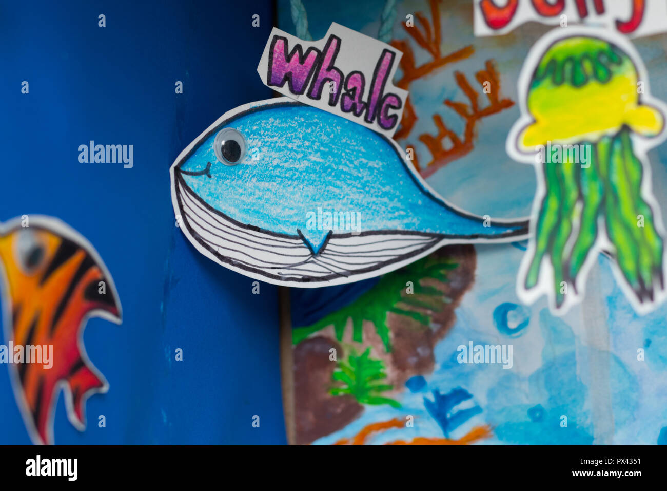 Paper whale hi-res stock photography and images - Alamy