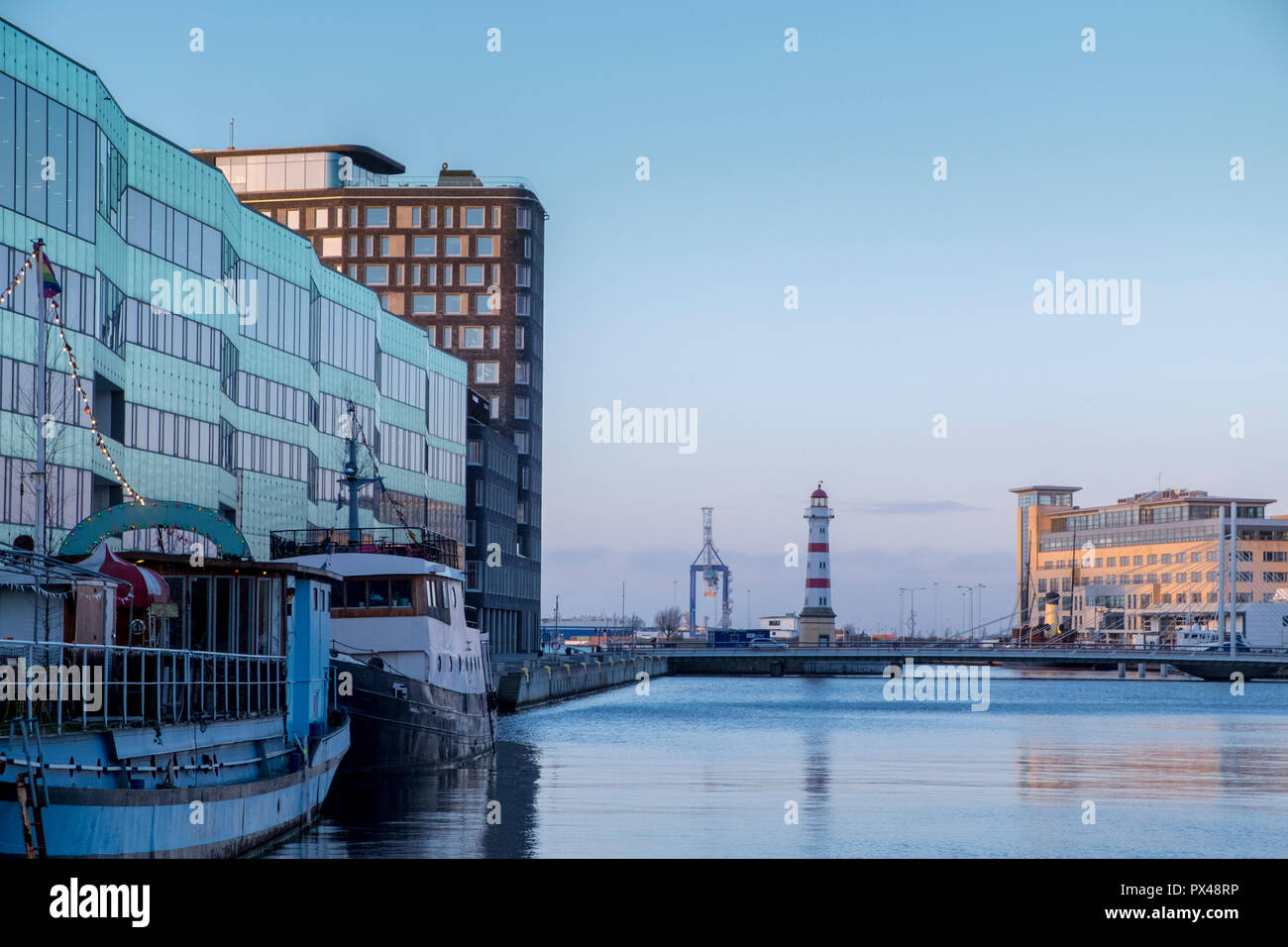 Malmo harbour hi-res stock photography and images - Alamy