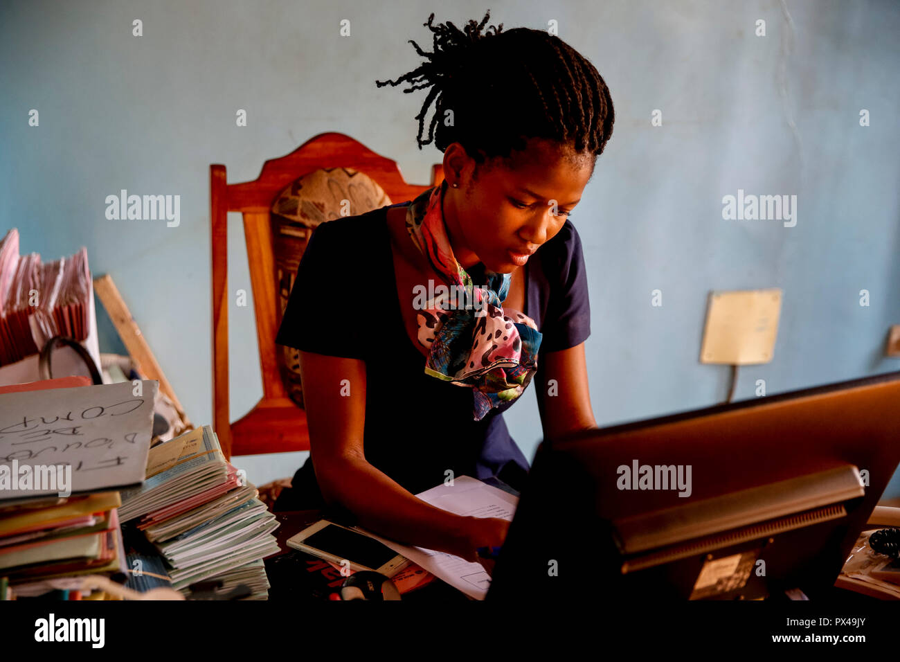 Africa woman microfinance hi-res stock photography and images - Alamy