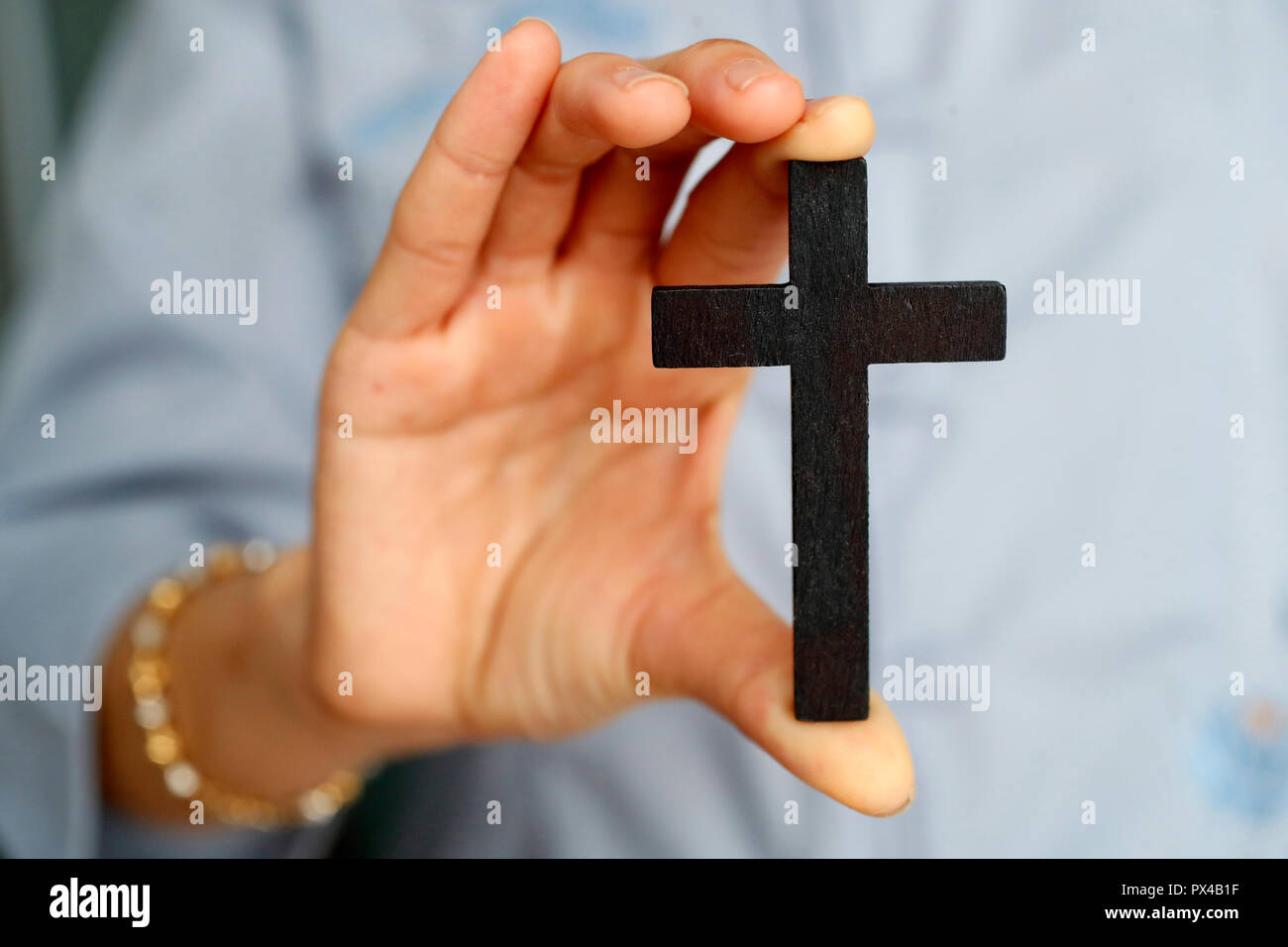 Christian hand hi-res stock photography and images - Alamy