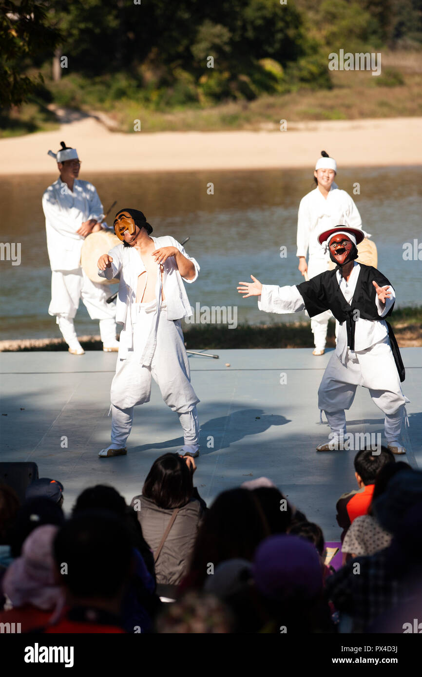 Traditional masque performance Talchum(hahoe mask dance drama) in ...