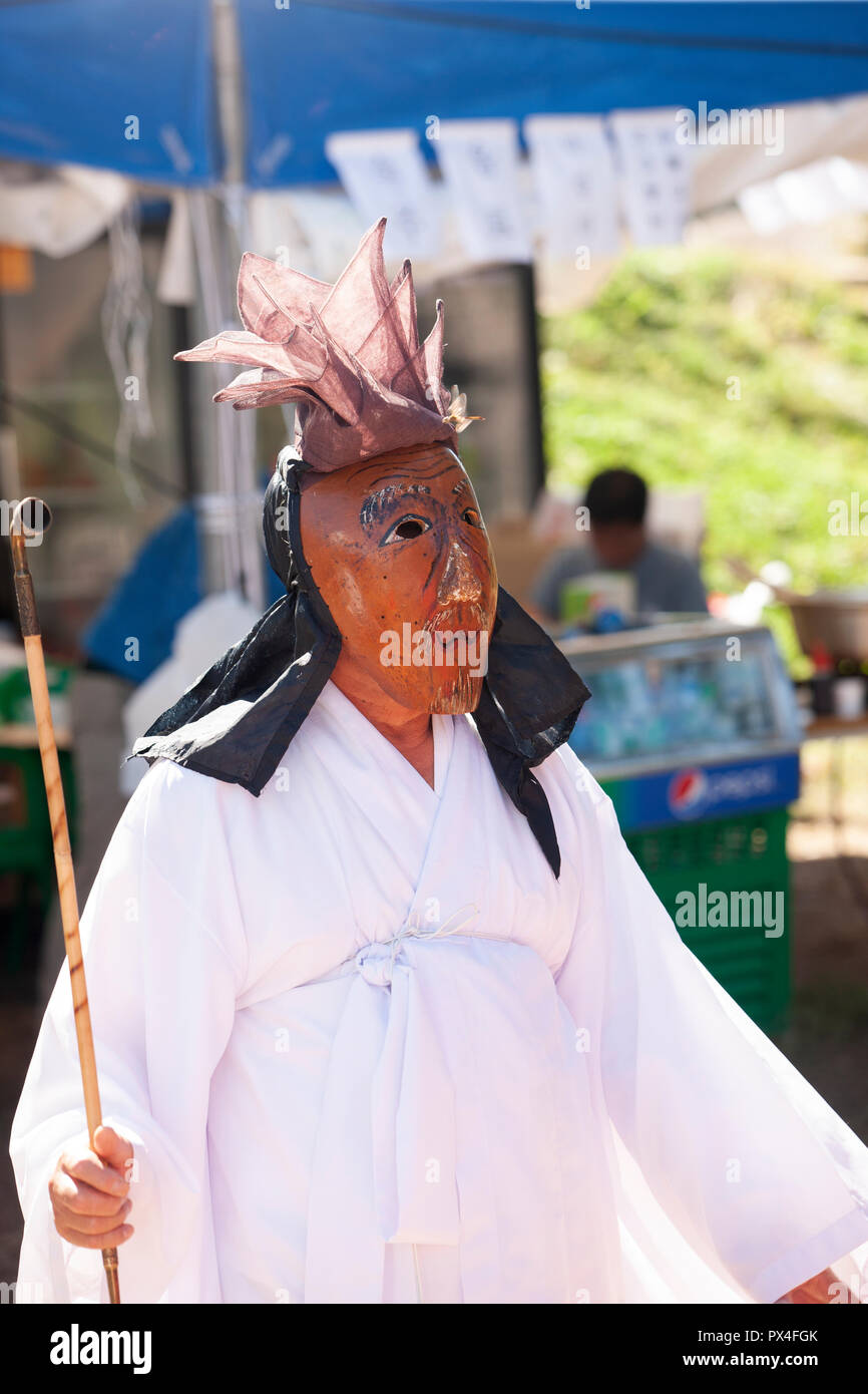 Talchum hi-res stock photography and images - Alamy