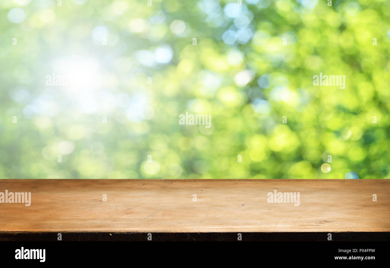 Empty table for display montages Stock Photo - Alamy