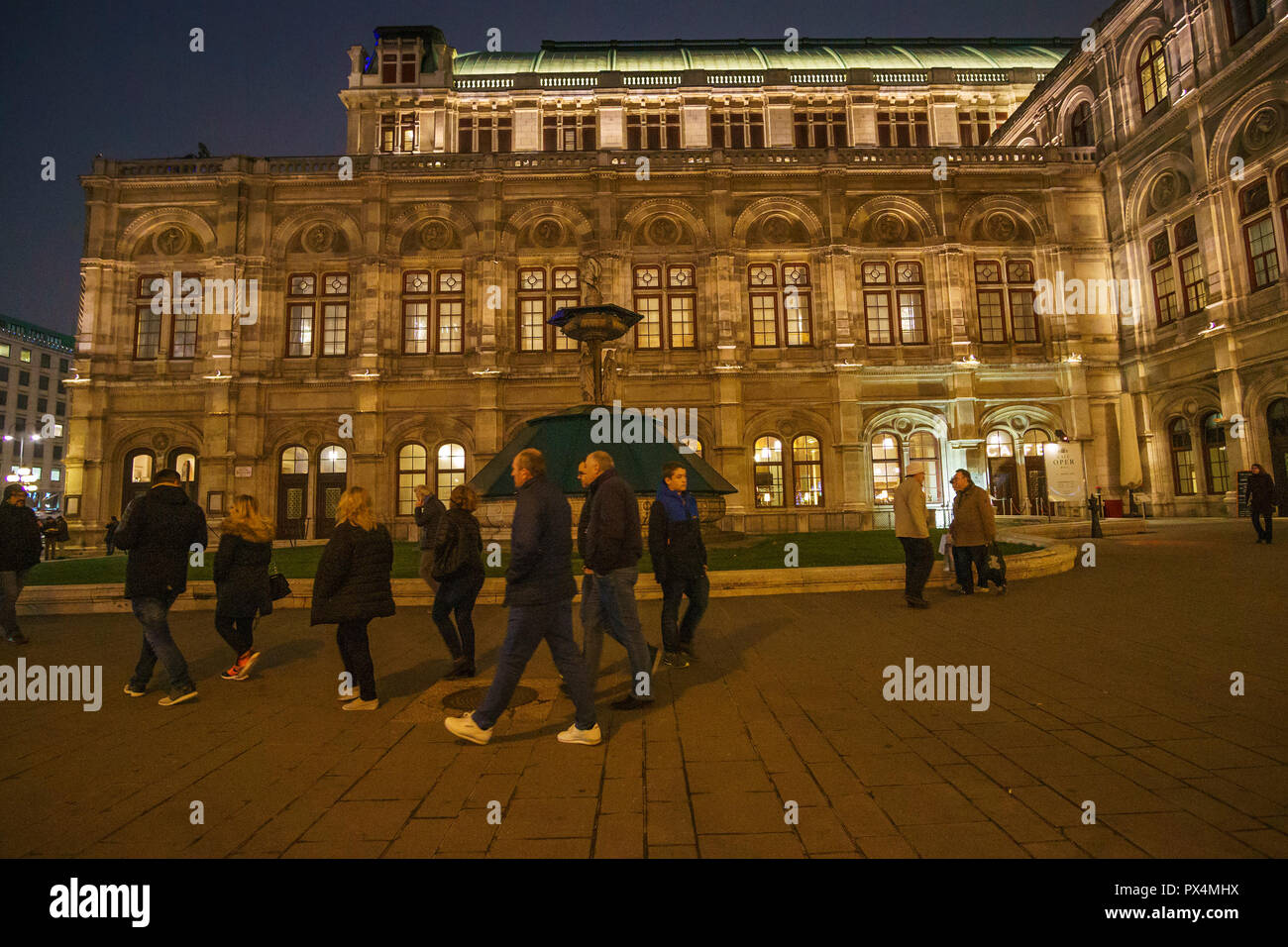 Viennese opera house panorama hi-res stock photography and images - Alamy