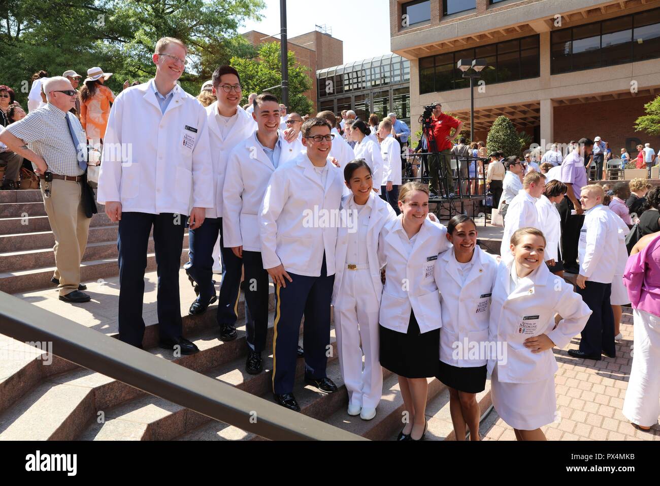Medical students from the DoD's F Edward Hebert School of Medicine ...