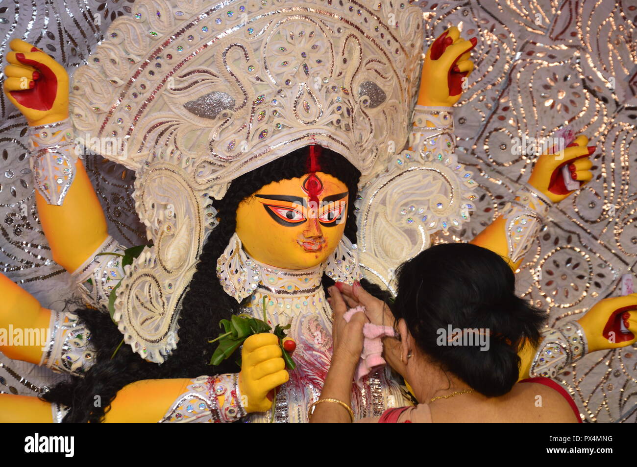 Durga Puja / Navratri in kolkata, India ends with the celebration of ...