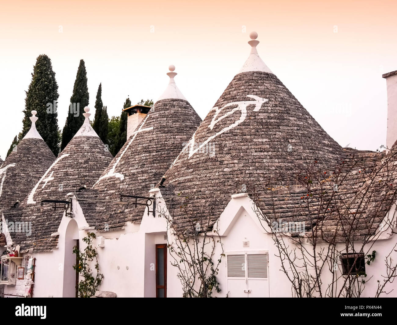 Puglia trulli flowers hi-res stock photography and images - Alamy
